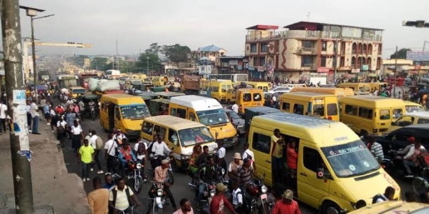 Kinshasa : Le gouvernement provincial dévoile les nouveaux prix des transports en communs ...